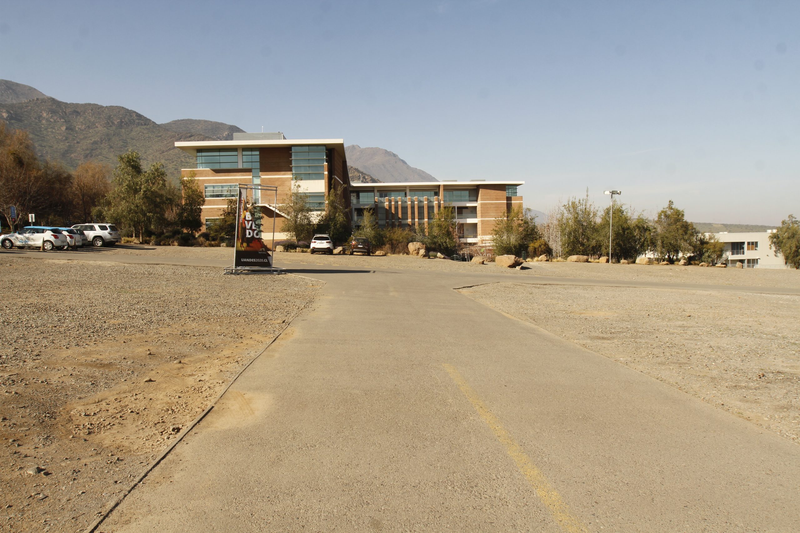Campus UANDES en agosto de 2020 - Universidad de los Andes
