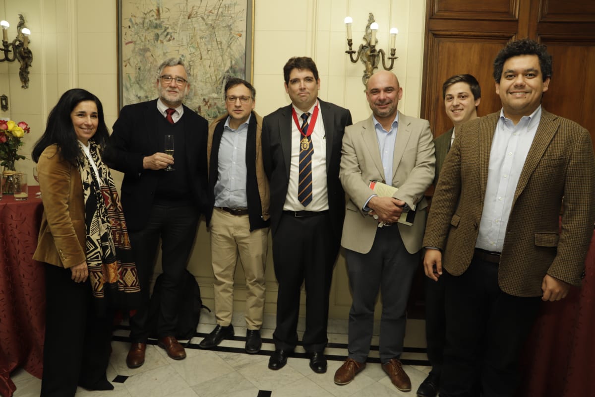 Noticias - Daniel Mansuy se incorpora como miembro de número a la ...